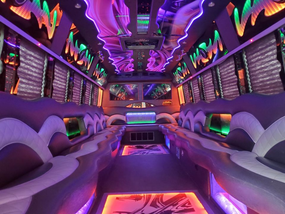 FLEET – Red Carpet Limousine